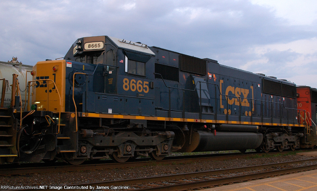 CSX 8665